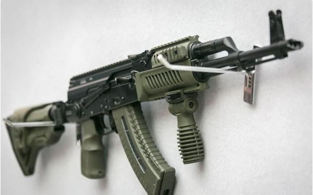 AK47和AKM有什么区别，哪个更好用？-搜狐大视野-搜狐新闻
