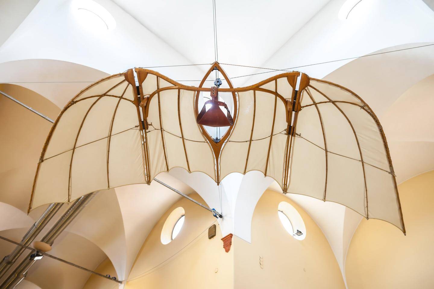 达芬奇：爱画画的军事发明家，这8项军事发明影响了全世界_设计