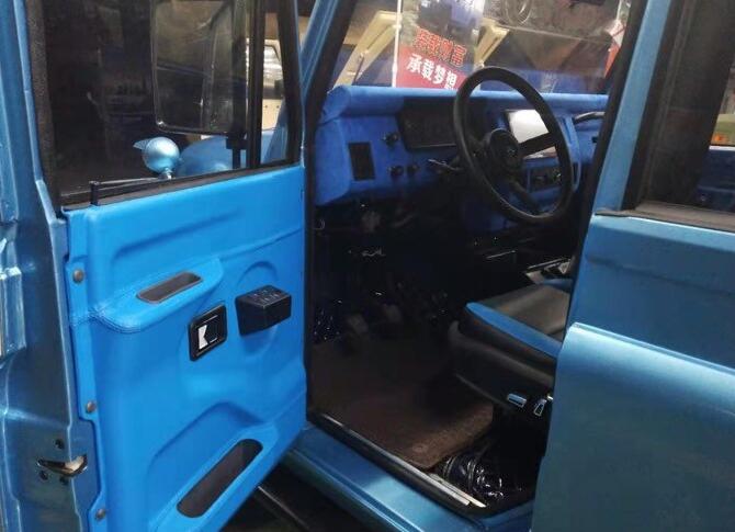 首台全新内饰北汽BJ212到店，配中控大屏+电动座椅，售7万会火吗_搜狐汽车_搜狐网