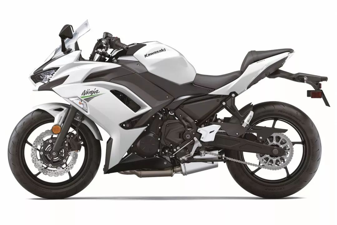 Ninja 650率先曝光！设计、性能有惊喜，通勤、跑山两不误！_搜狐汽车_搜狐网
