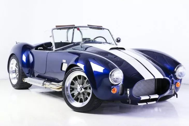 Backdraft Racing与TR-Tec紧密合作为手工小众汽车制造玻璃纤维车体底盘_搜狐汽车_搜狐网