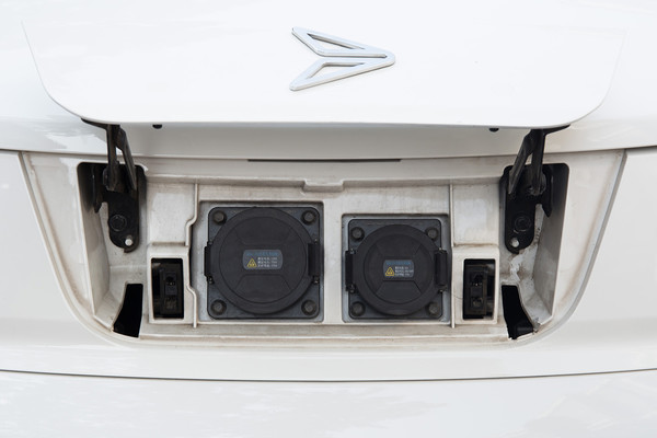 试驾新特DEV 1：小巧玲珑 内有乾坤！_搜狐汽车_搜狐网