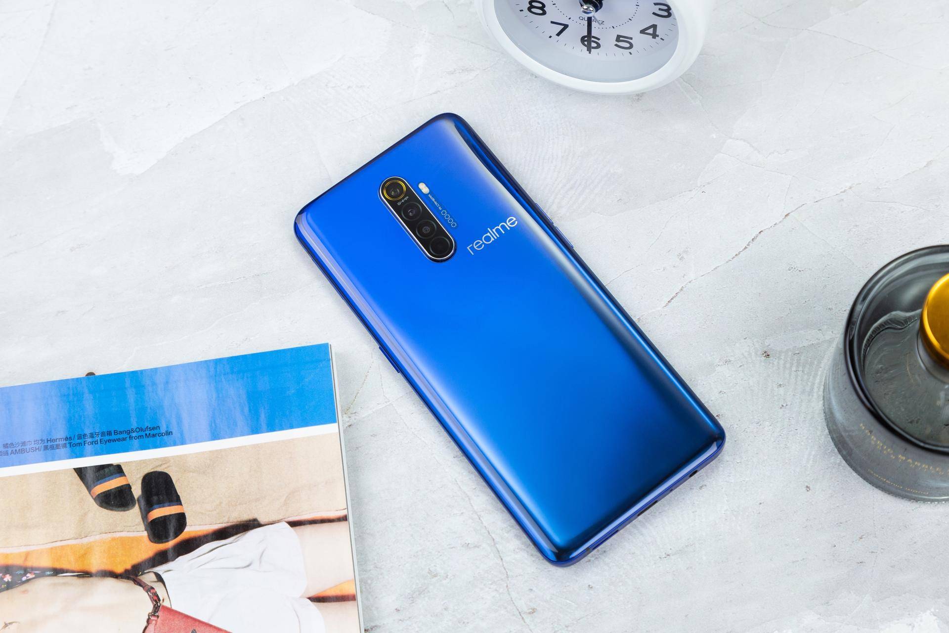 realme X2 Pro越级配置征服用户，权威媒体：旗舰机市场重磅炸弹_手机