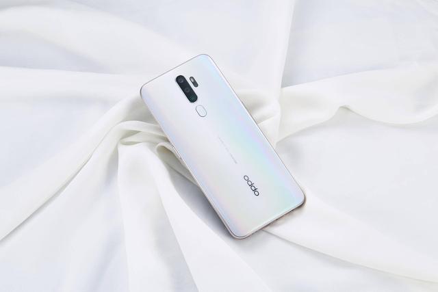 OPPO A11高颜值外观获好评，续航成最大亮点_搜狐汽车_搜狐网