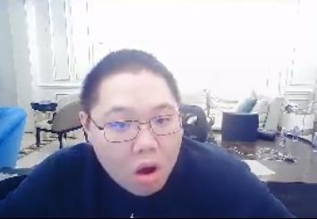 PDD直播问妹子上次为爱鼓掌什么时候？妹子回答去年，PDD：石女？_惩罚