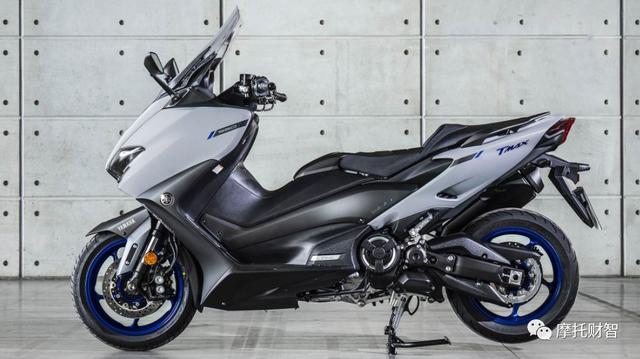 2020款Yamaha Tmax560 改款而来，排量更大，并更新为两个版本_搜狐汽车_搜狐网