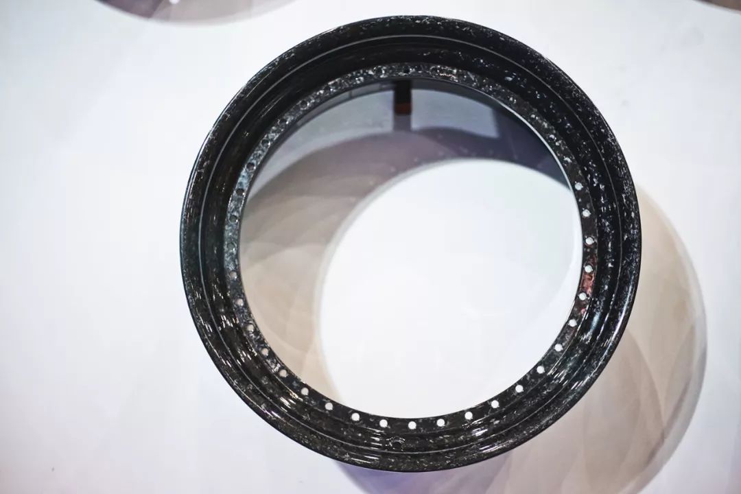 怎么那么好看！RAVIZE华丽亮相AIT 追逐改装潮流不停歇_搜狐汽车_搜狐网