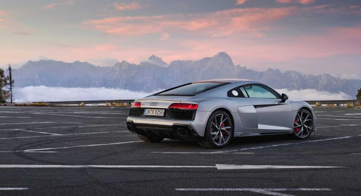 没有四驱！造型更“兰博基尼”！奥迪R8 RWD官图发布！_搜狐汽车_搜狐网