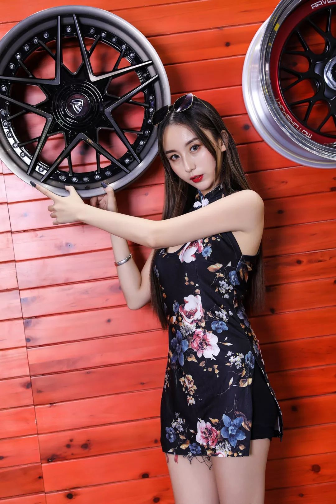 怎么那么好看！RAVIZE华丽亮相AIT 追逐改装潮流不停歇_搜狐汽车_搜狐网