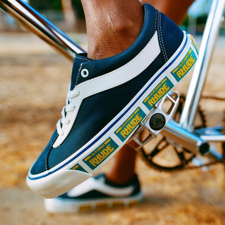 初代价格已破万！RHUDE x Vans 后天发售！上脚抢先看！_搜狐汽车_搜狐网