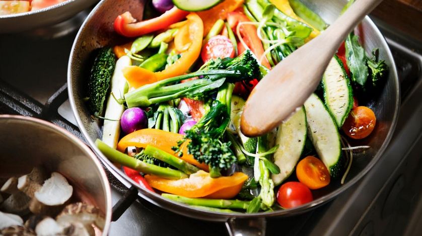 BBC 肠道八问 (1-2) : 吃抗生素后要吃益生菌吗？纯素食真的好吗?_研究