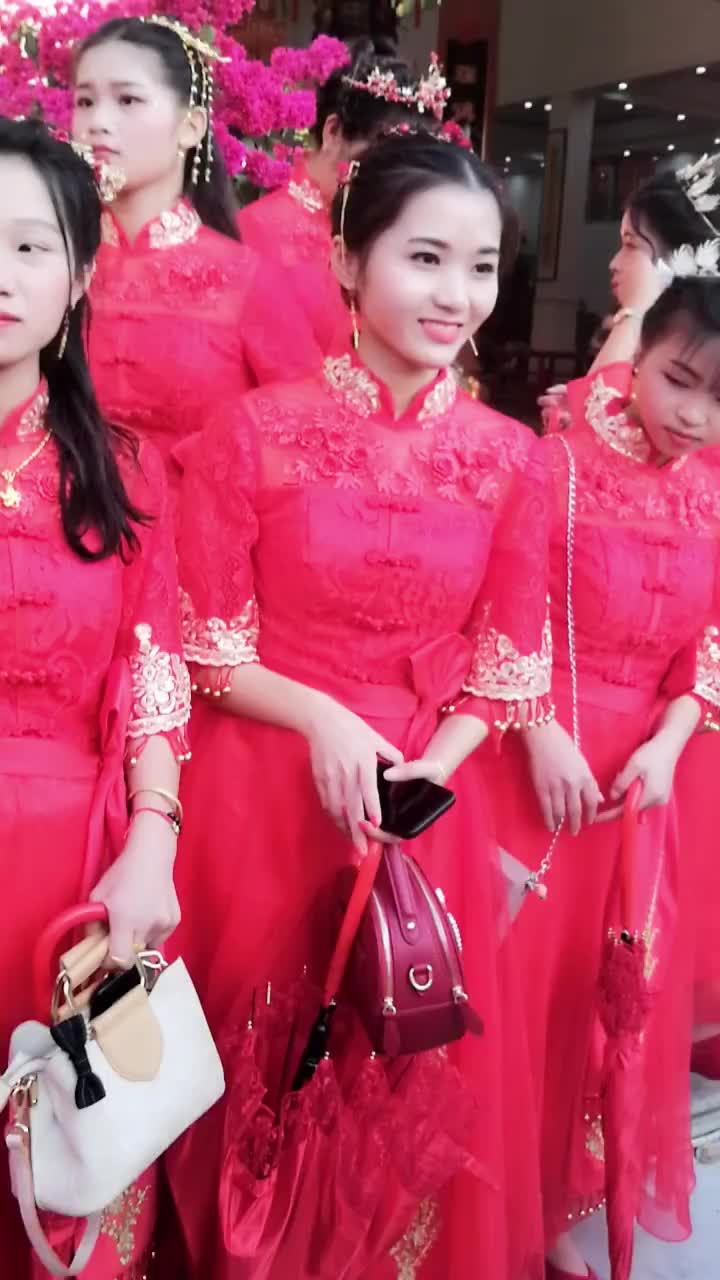 那些年ktv陪酒的女孩，最后的归宿都会是怎样 搜狐大视野 搜狐新闻