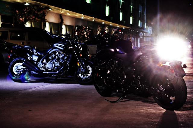 VMAX、R1/R1M，Yamaha 旗舰车型国内现身_搜狐汽车_搜狐网