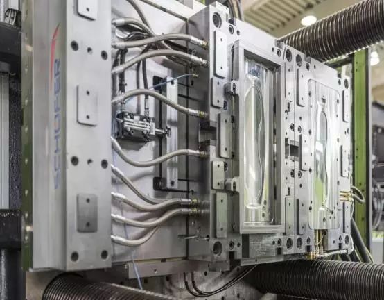 从K展看：IMD模内装饰注塑技术发展趋势_kurz