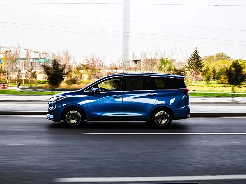 小质说车|居家旅行两不误 时尚大气惹人爱 试驾上汽MAXUS G50_搜狐汽车_搜狐网