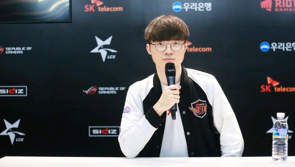老队友纷纷离开为何Faker从不转会？他给出的理由让人动容_skt