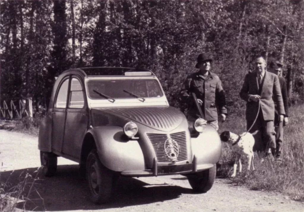 法国 “巨力”：雪铁龙 Citroën 2CV 的故事_搜狐汽车_搜狐网