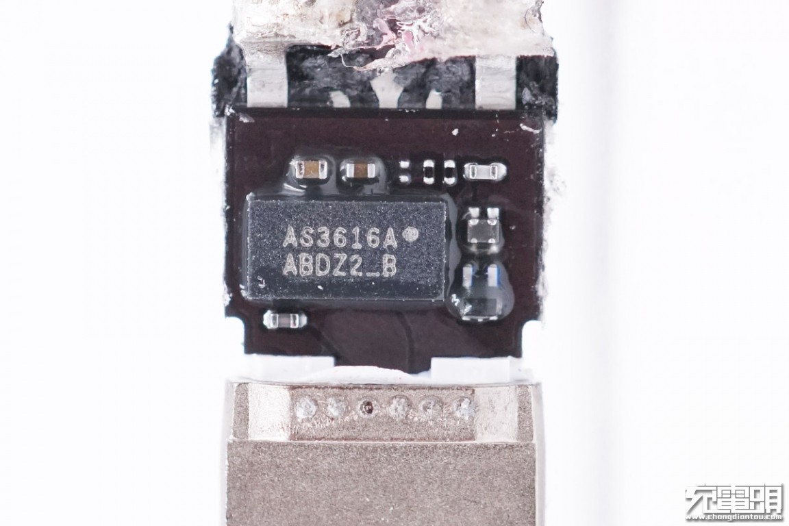 RAGAU睿高新款MFi快充数据线深度拆解，做工业界罕见_to