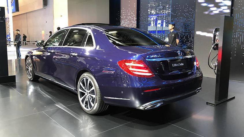 奔驰E 300 eL混动上市，搭载2.0T+电机组，售价50.98万元_搜狐汽车_搜狐网