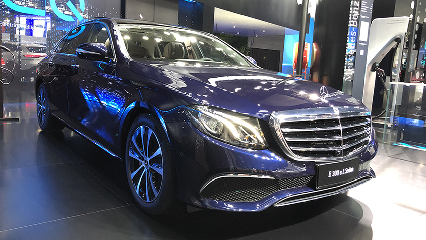 奔驰E 300 eL混动上市，搭载2.0T+电机组，售价50.98万元_搜狐汽车_搜狐网