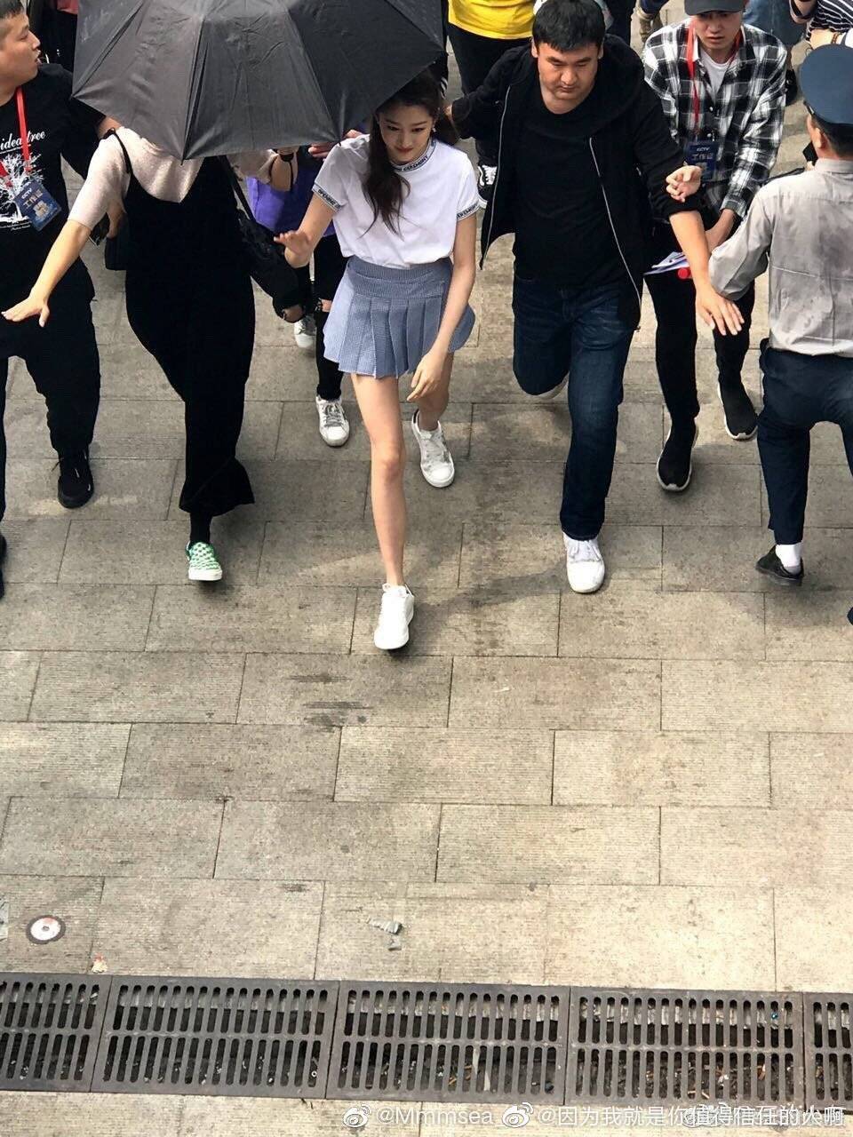 长腿妹妹关晓彤生图 搜狐大视野 搜狐新闻