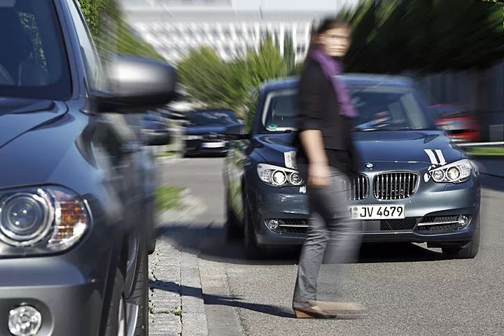 AEB专题一：AEB系统的检测与作动原理_搜狐汽车_搜狐网