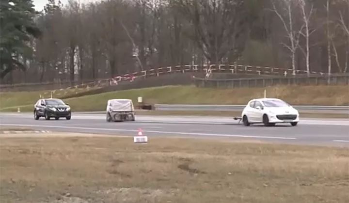 AEB专题二：AEB怎么测？_搜狐汽车_搜狐网