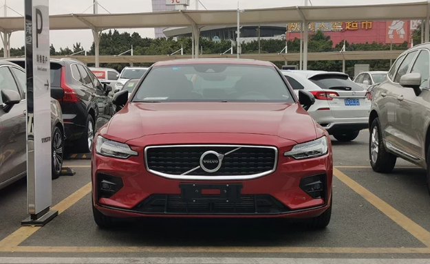 2020款沃尔沃S60实车到店，将于本月12日上市，四种动力选择+8AT_搜狐汽车_搜狐网