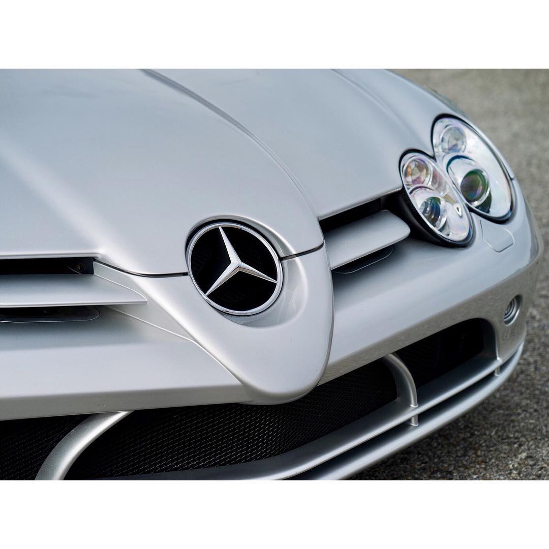 2006款奔驰SLR McLaren！5.4升V8引擎，617马力-搜狐大视野-搜狐新闻