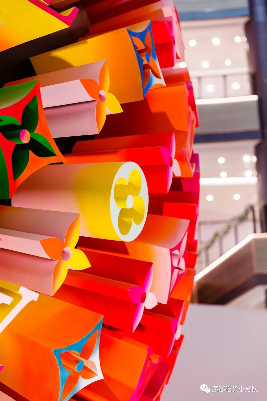 LV的圣诞树算个球_地址