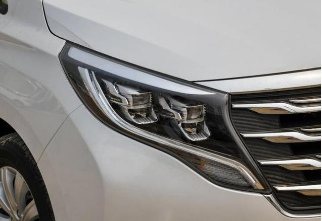 传祺GM8：对标别克GL8，标配2.0T+爱信6AT+LED大灯-搜狐大视野-搜狐新闻