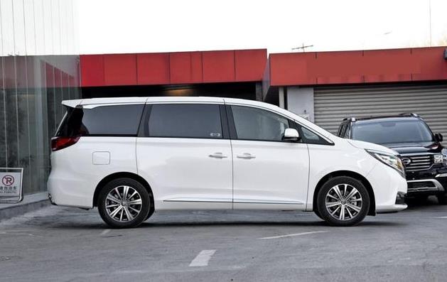 传祺GM8：对标别克GL8，标配2.0T+爱信6AT+LED大灯-搜狐大视野-搜狐新闻