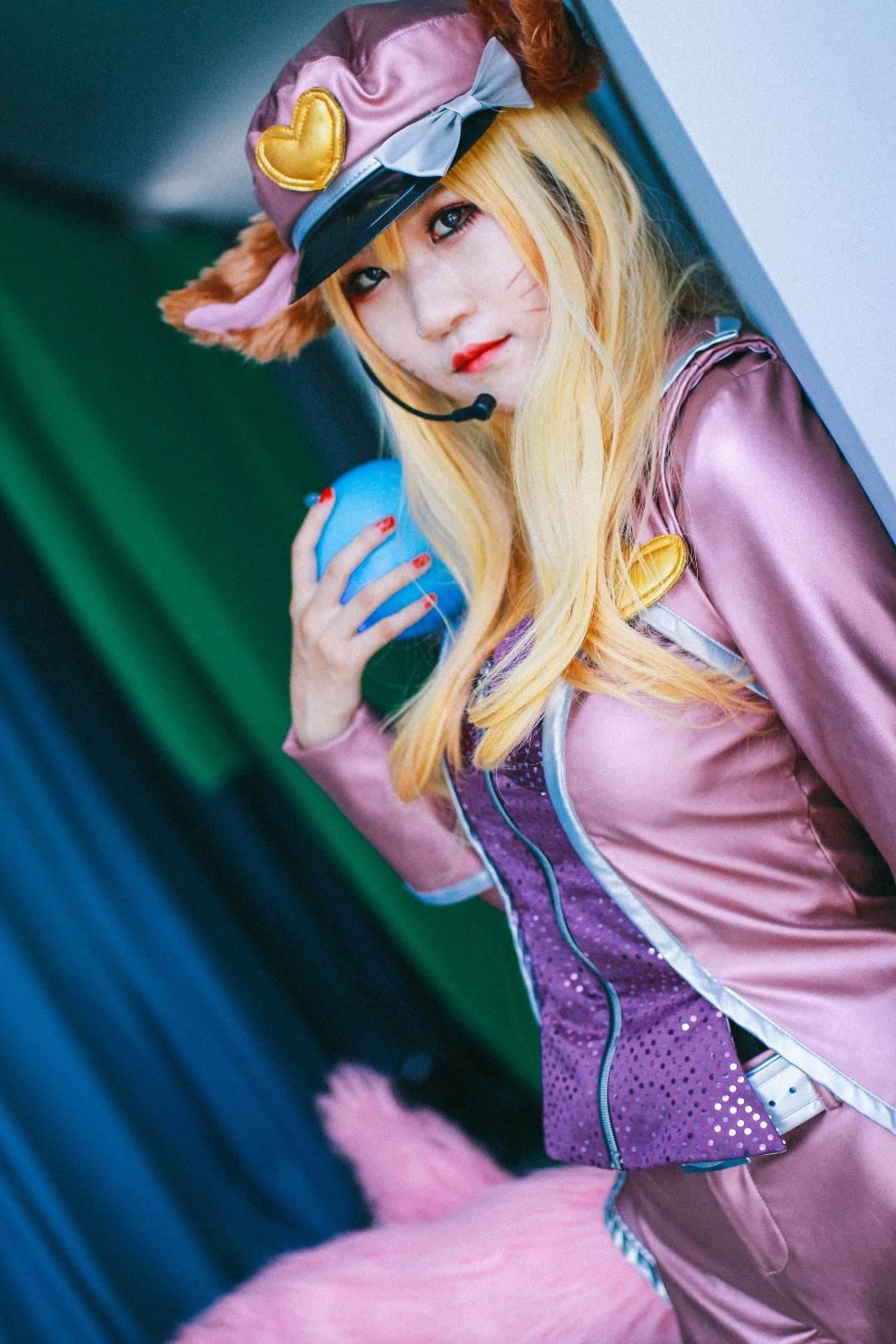 英雄联盟kda女团阿狸cos，九尾狐毋庸置疑的美貌_狸猫