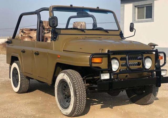 偶遇阅兵版北汽BJ212，底盘升级不输JEEP牧马人，魅力不减当年_搜狐汽车_搜狐网