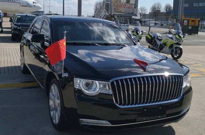 近距实拍红旗N501，气质不输宝马7系和宾利，与L5共享底盘及动力_搜狐汽车_搜狐网