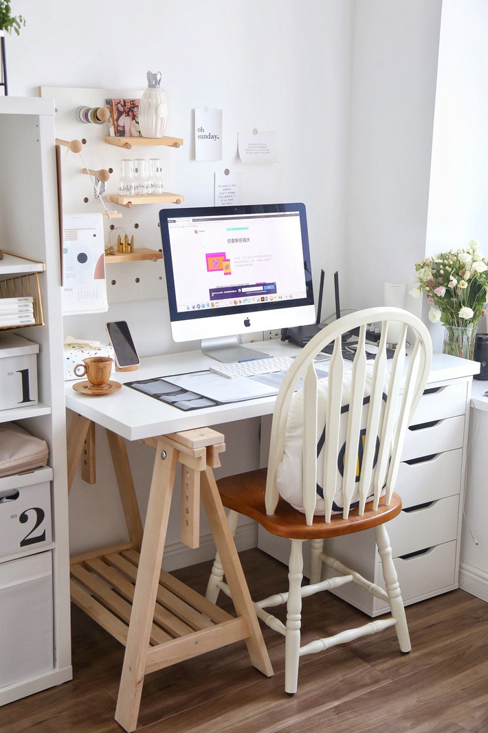 23套获赞无数的ins风书桌，打造仅需这几步，颜值高还实用！_装饰