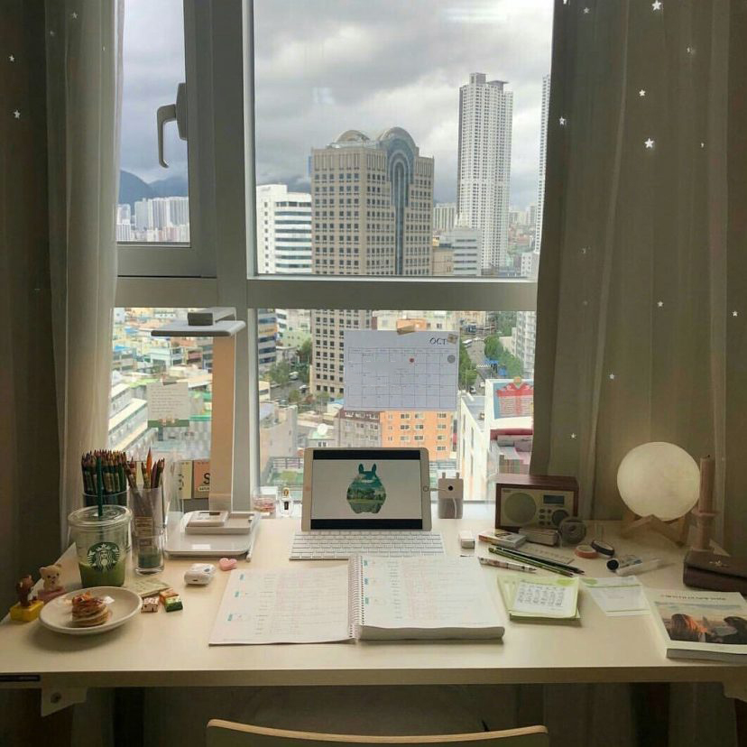 23套获赞无数的ins风书桌，打造仅需这几步，颜值高还实用！_装饰