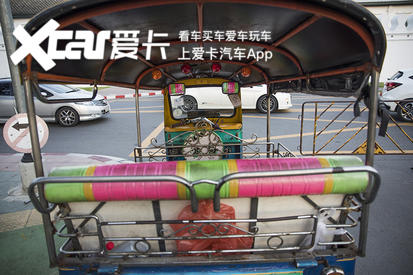 国内人称狗骑兔子，泰国摇身一变人见人爱的“突突车”。-搜狐大视野-搜狐新闻