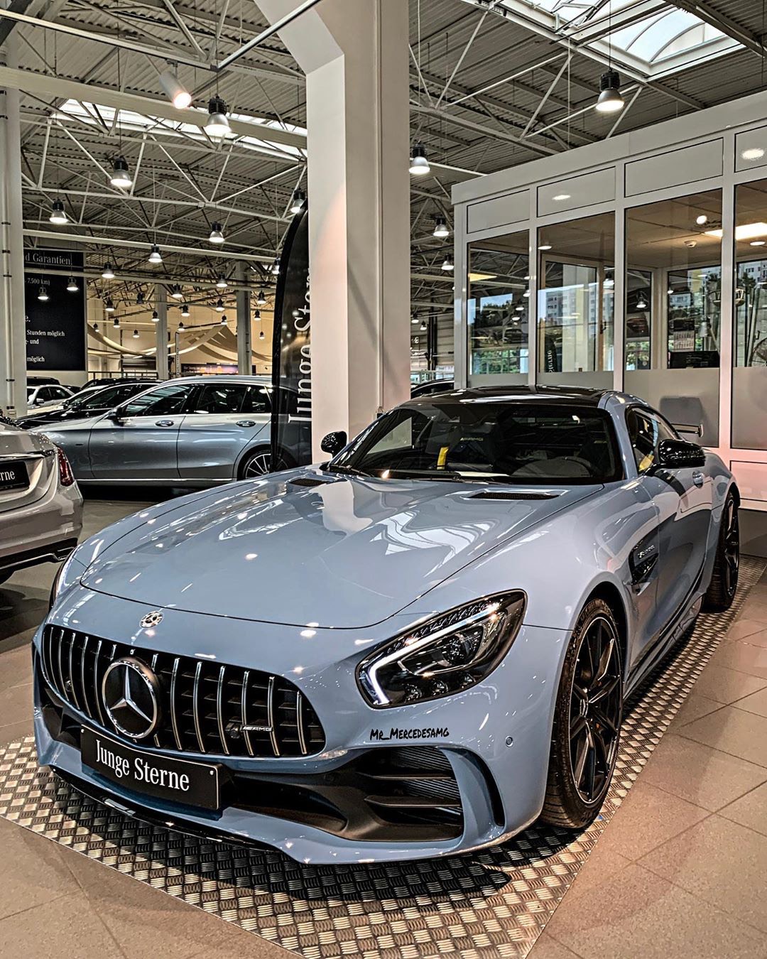 来自地狱的猛兽”这款蓝色AMG GT-R也太好看了吧-搜狐大视野-搜狐新闻