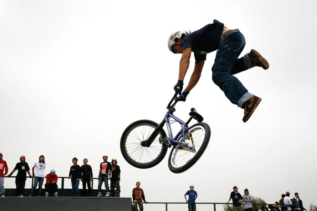 快来看看有没有你喜欢的极限运动照片？（投票持续进行中）_赛事