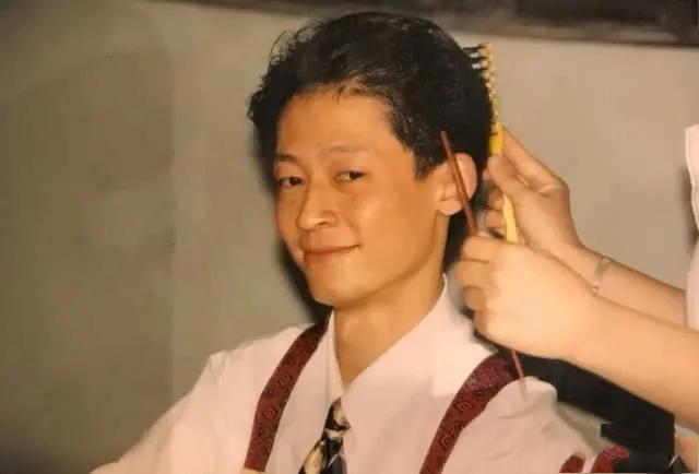 王志文的年轻时代，九十年代绝对的偶像-搜狐大视野-搜狐新闻