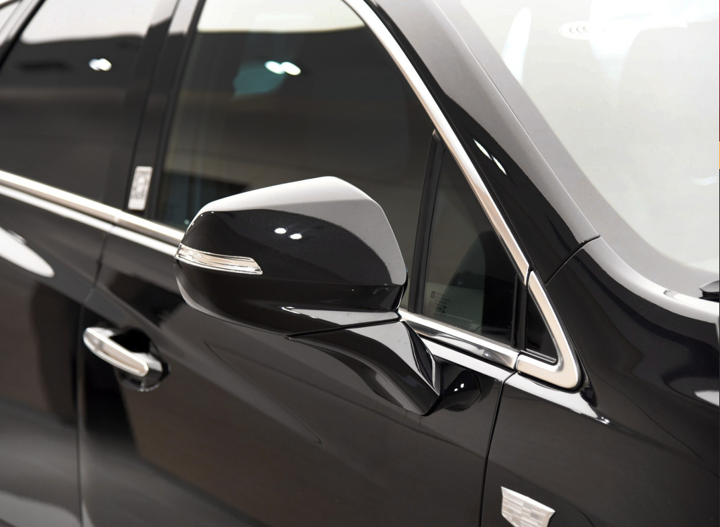 凯迪拉克真拼了！一脚油241匹+9AT+四驱，比X3舒适-搜狐大视野-搜狐新闻