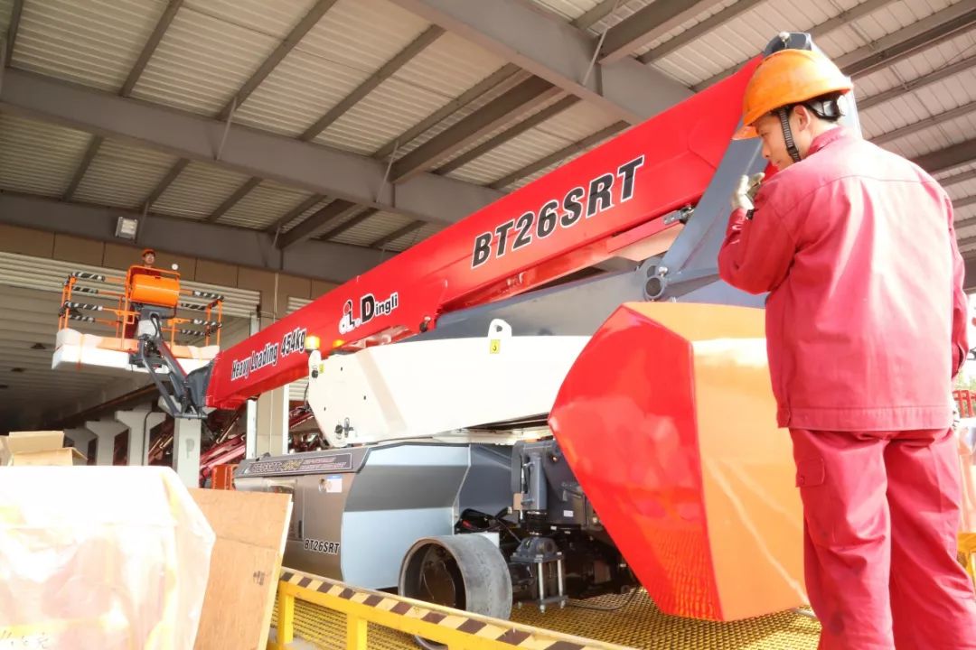 鼎力与新加坡吉宝船厂首批臂式交机仪式隆重举行_搜狐汽车_搜狐网