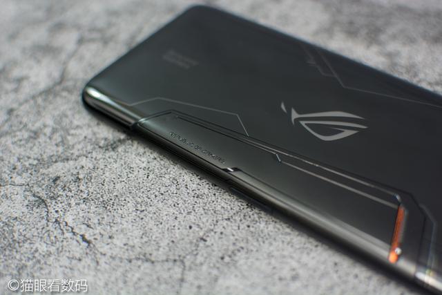 华硕ROG2精英版评测 高刷新率配大电池，连玩十把吃鸡毫无压力_Phone