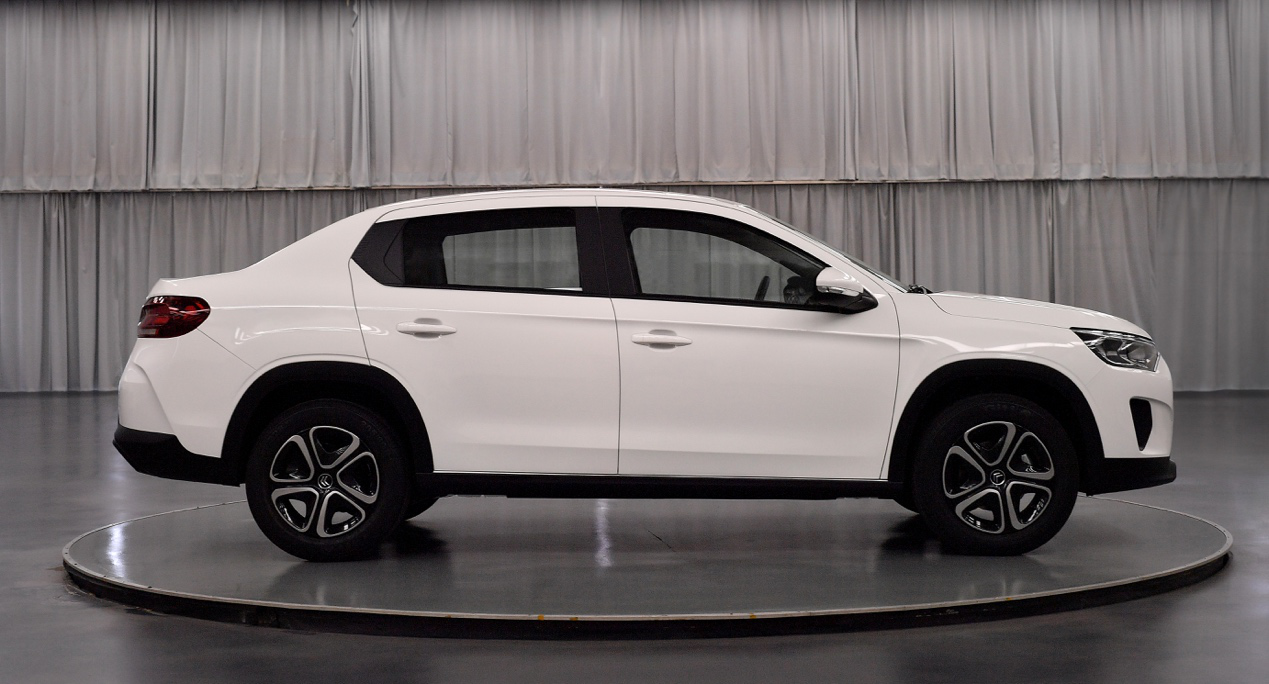 踩着2019的尾巴，东风雪铁龙全新轿车C3L曝光_搜狐汽车_搜狐网