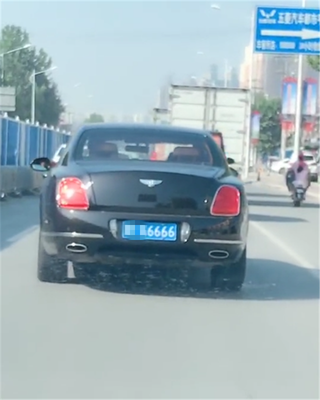 600万宾利飞驰挂6666牌，牌就值6位数，车主是保定一集团老总_搜狐汽车_搜狐网