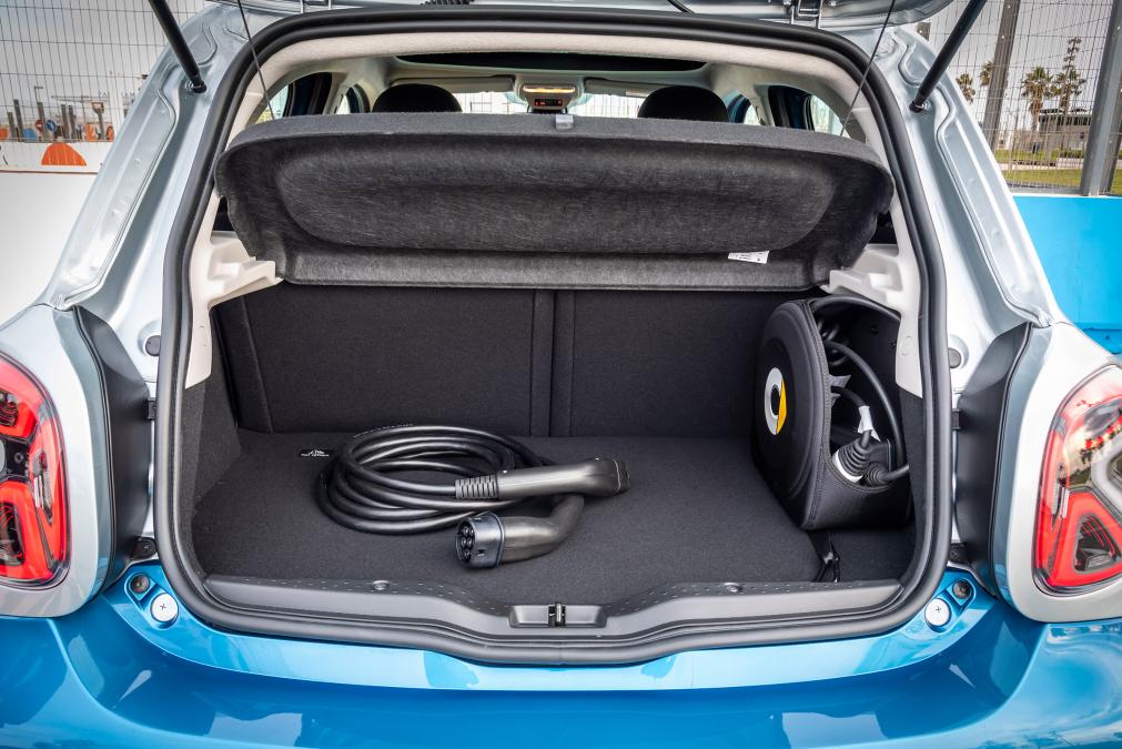 全新电动奔驰Smart EQ ForFour来了，外观精致不少_搜狐汽车_搜狐网