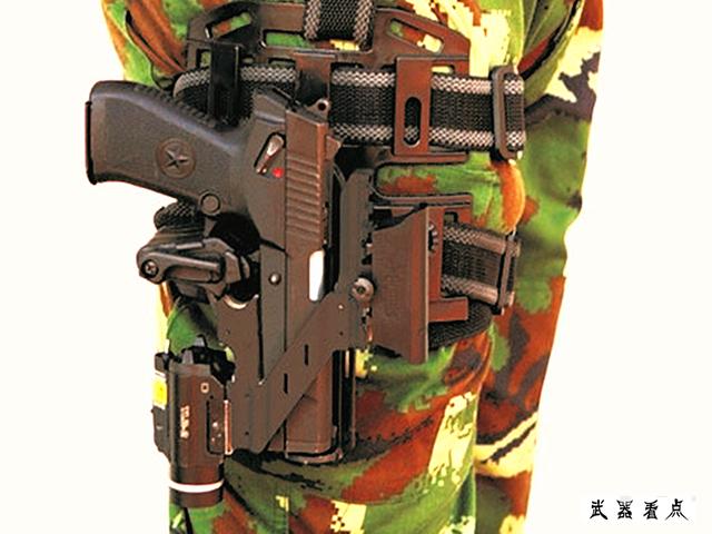 军事丨外贸型CF98手枪，在国外美观耐用，从容地打上几十发-搜狐大视野-搜狐新闻