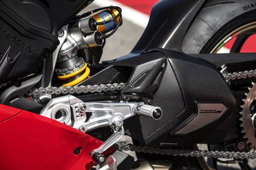 细节特写：杜卡迪 V4/V4S Performance 高性能版_搜狐汽车_搜狐网