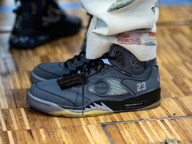 Travis Scott、OFF-WHITE联名新款上市，2月的重磅鞋款超乎想象_搜狐汽车_搜狐网